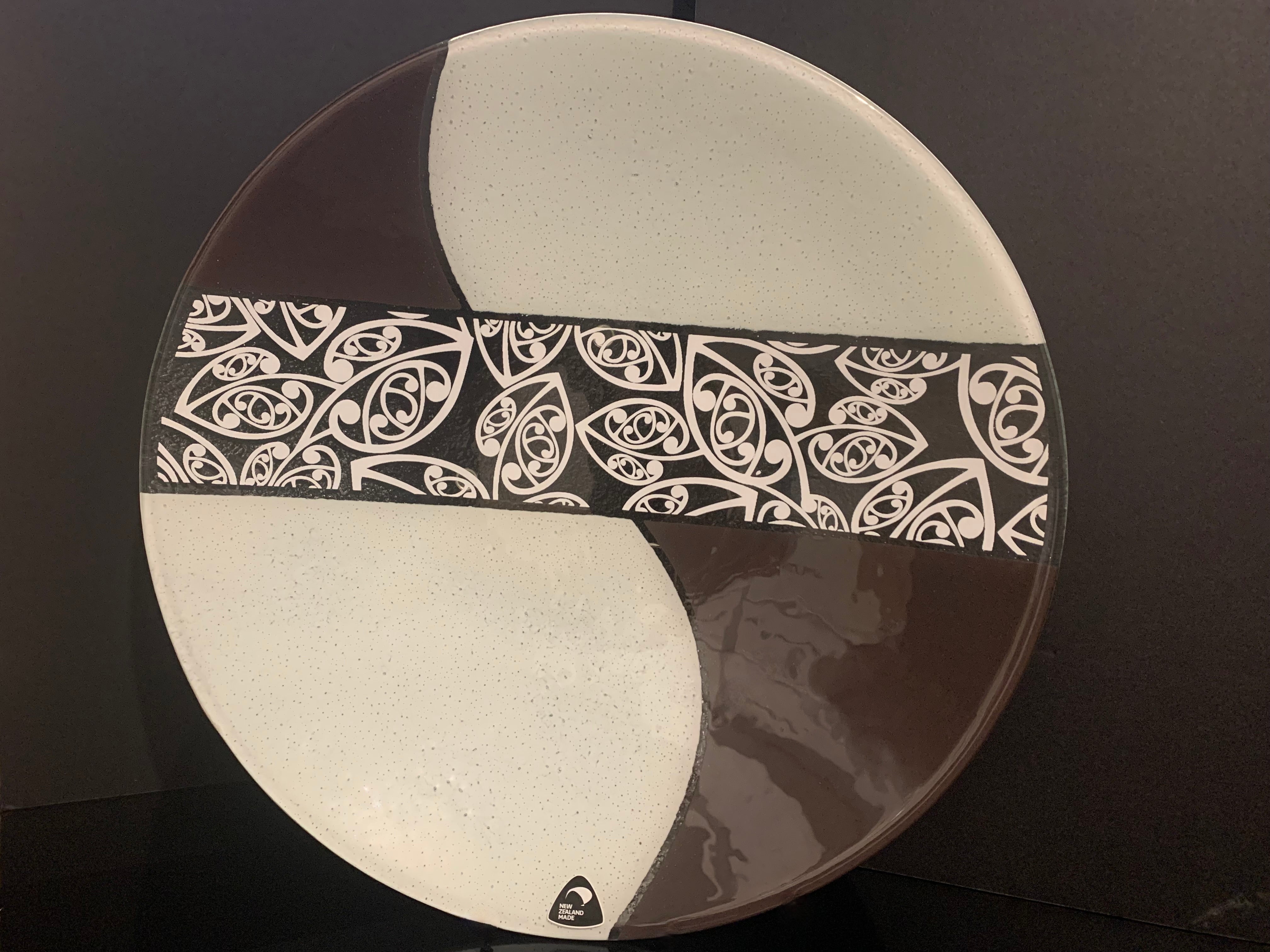 Glass Bowl | Kowhaiwhai | Made in NZ | Maori design – silverferngallery