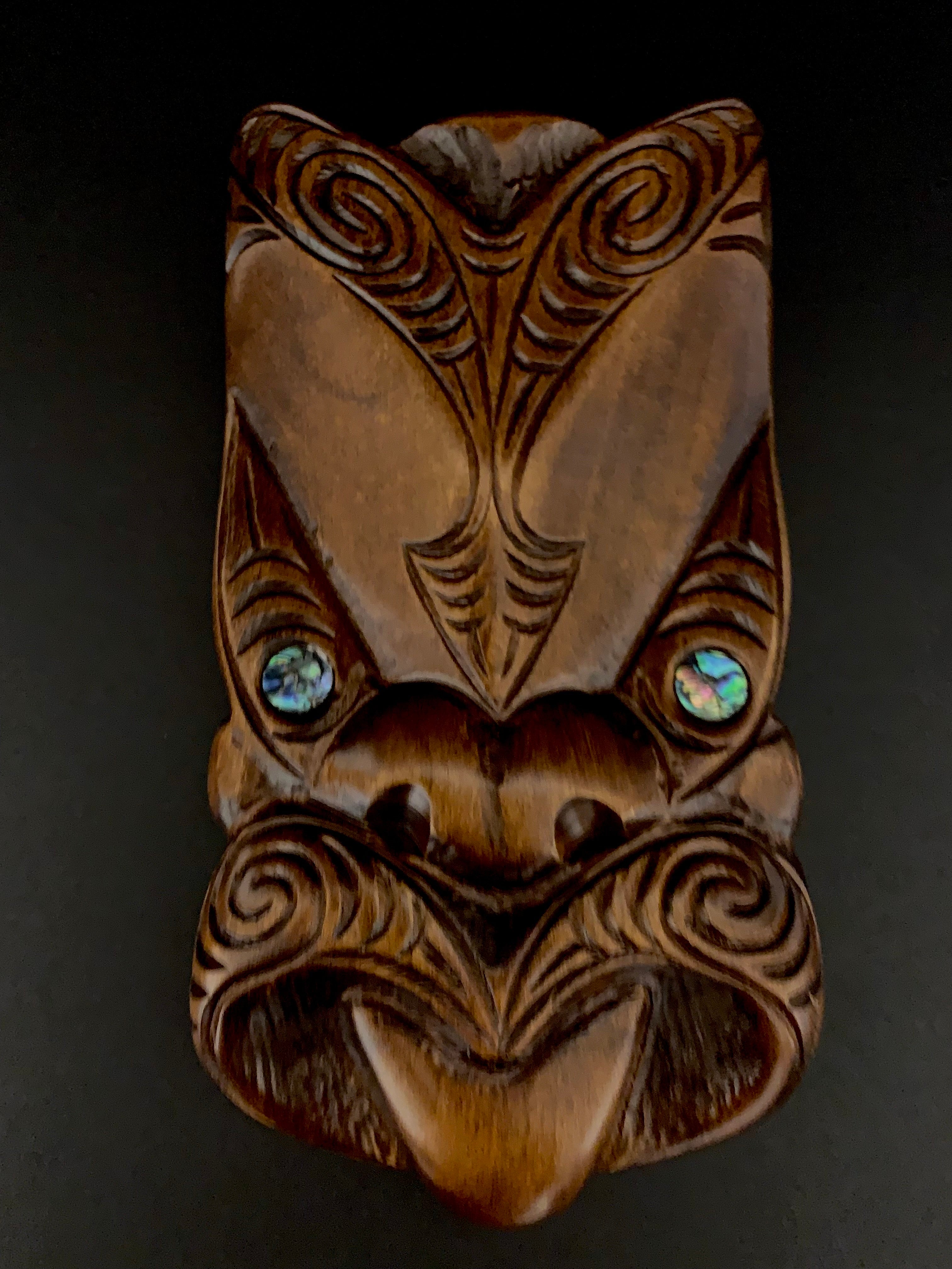 Carved Maori mask 25cm – silverferngallery