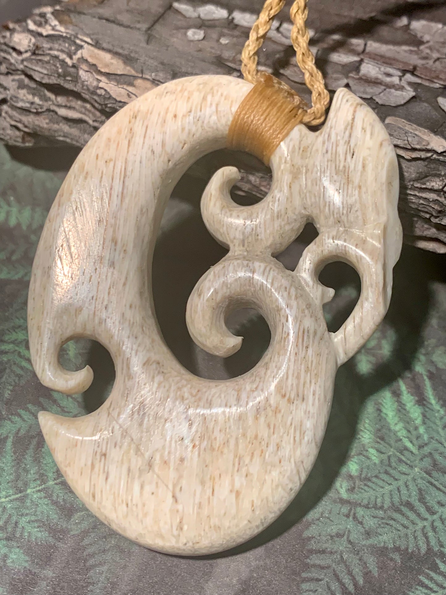 Whale Bone Manaia Guardian Protector by Alex Sands – silverferngallery