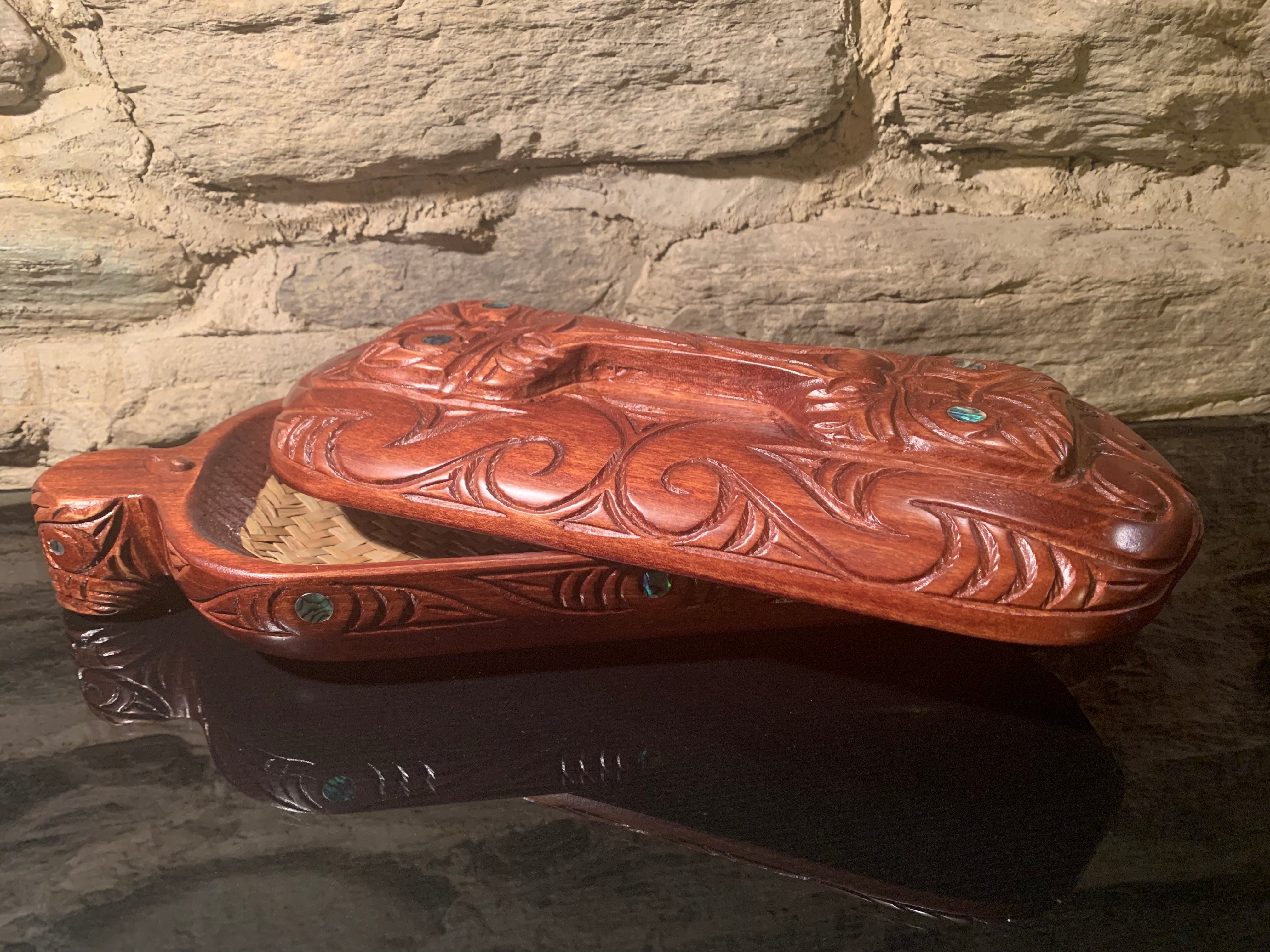 Hand Carved Maori Papa Hou Wakahuia (Treasure or Jewellery Box ...