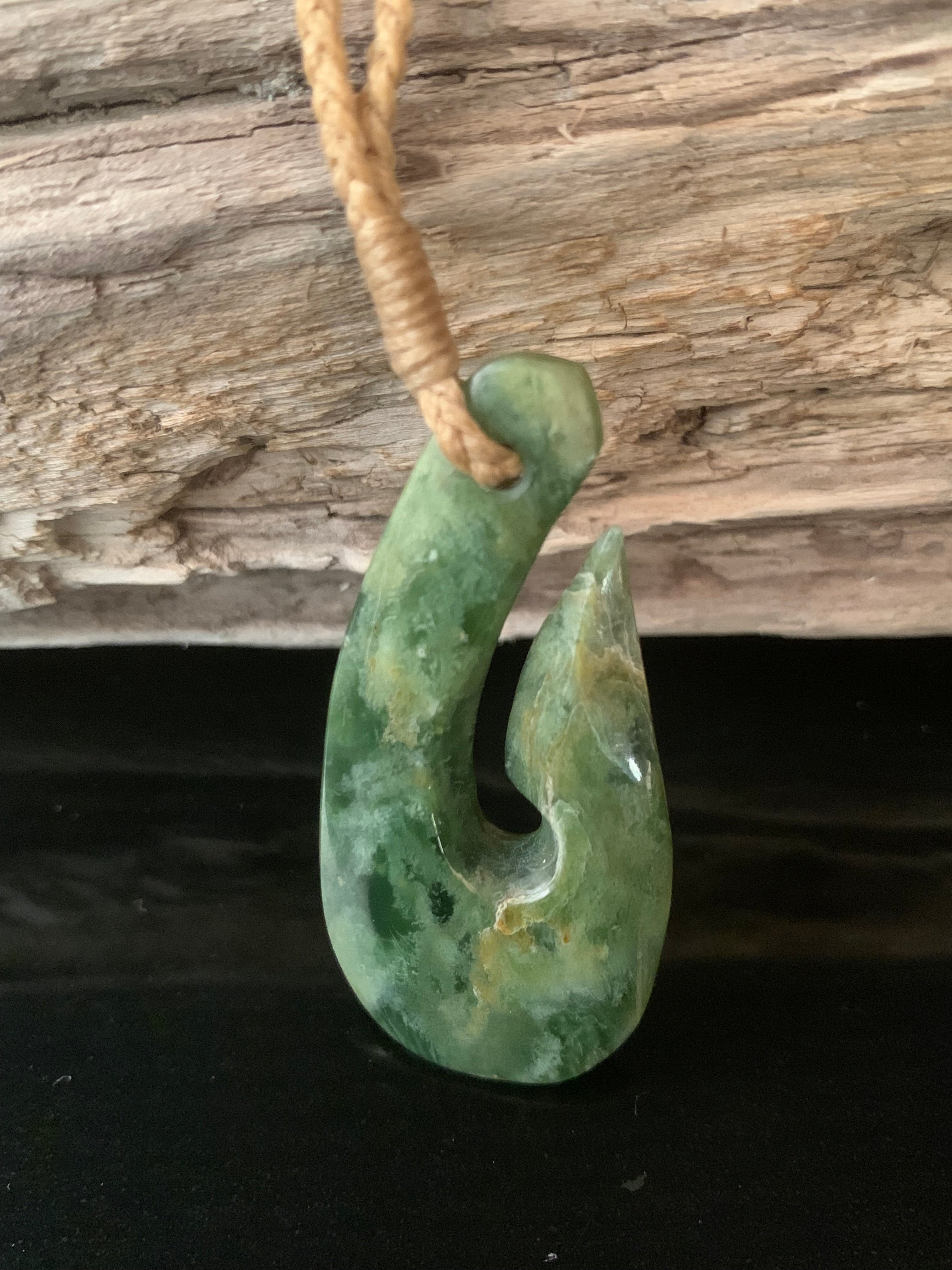 NZ Greenstone Jade Pounamu Hei Matau Fish Hook 47mm – silverferngallery