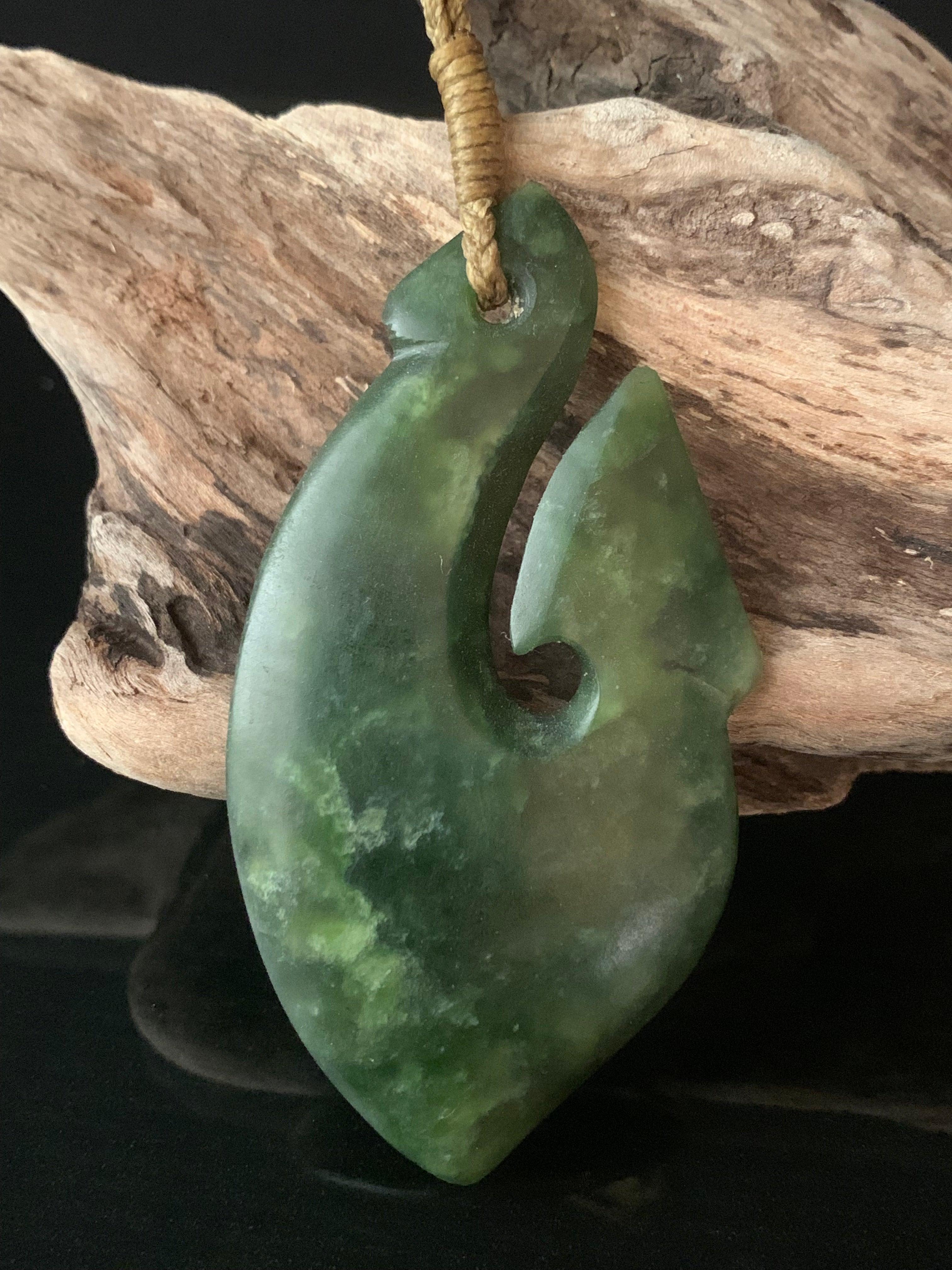 NZ Greenstone Jade Pounamu Hei Matau Fish Hook 70mm – silverferngallery