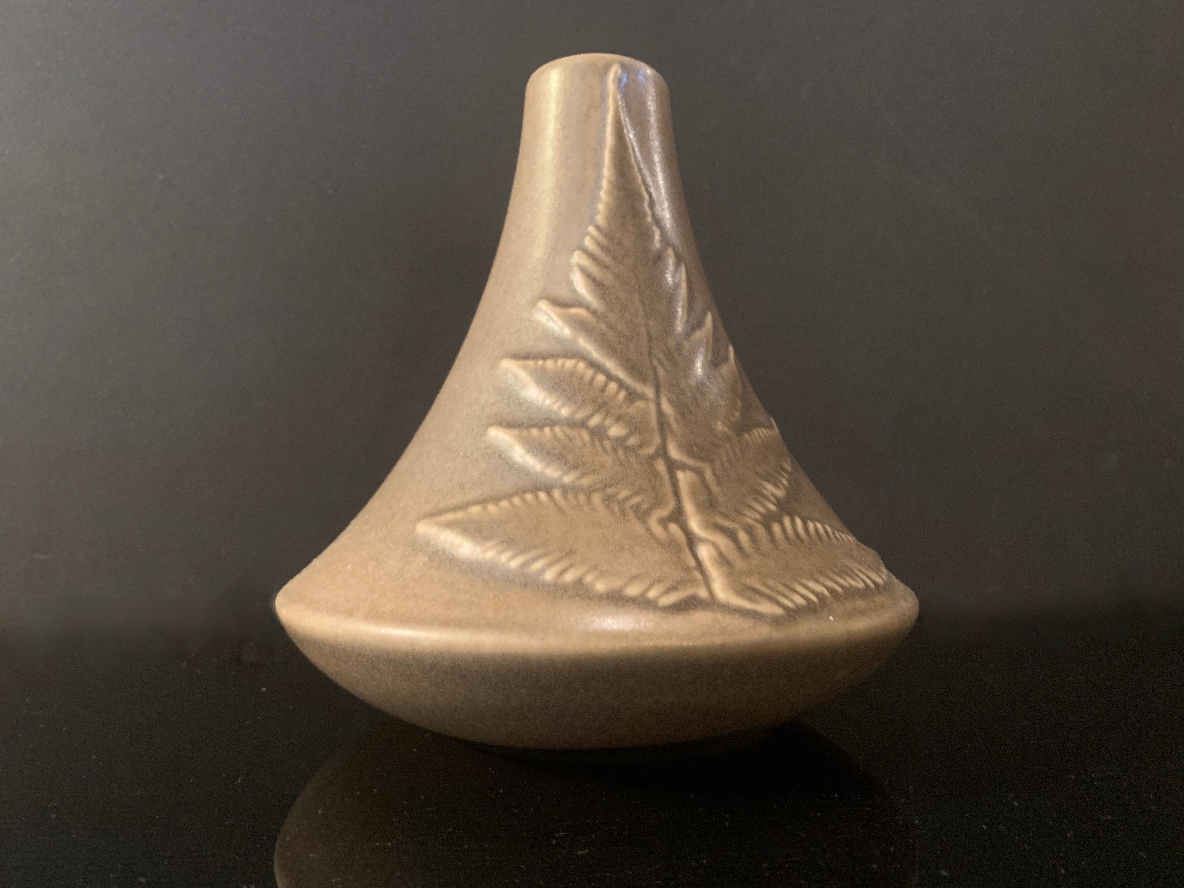 Ceramic Pottery Vase by Bob Steiner - Silver Fern Design ...