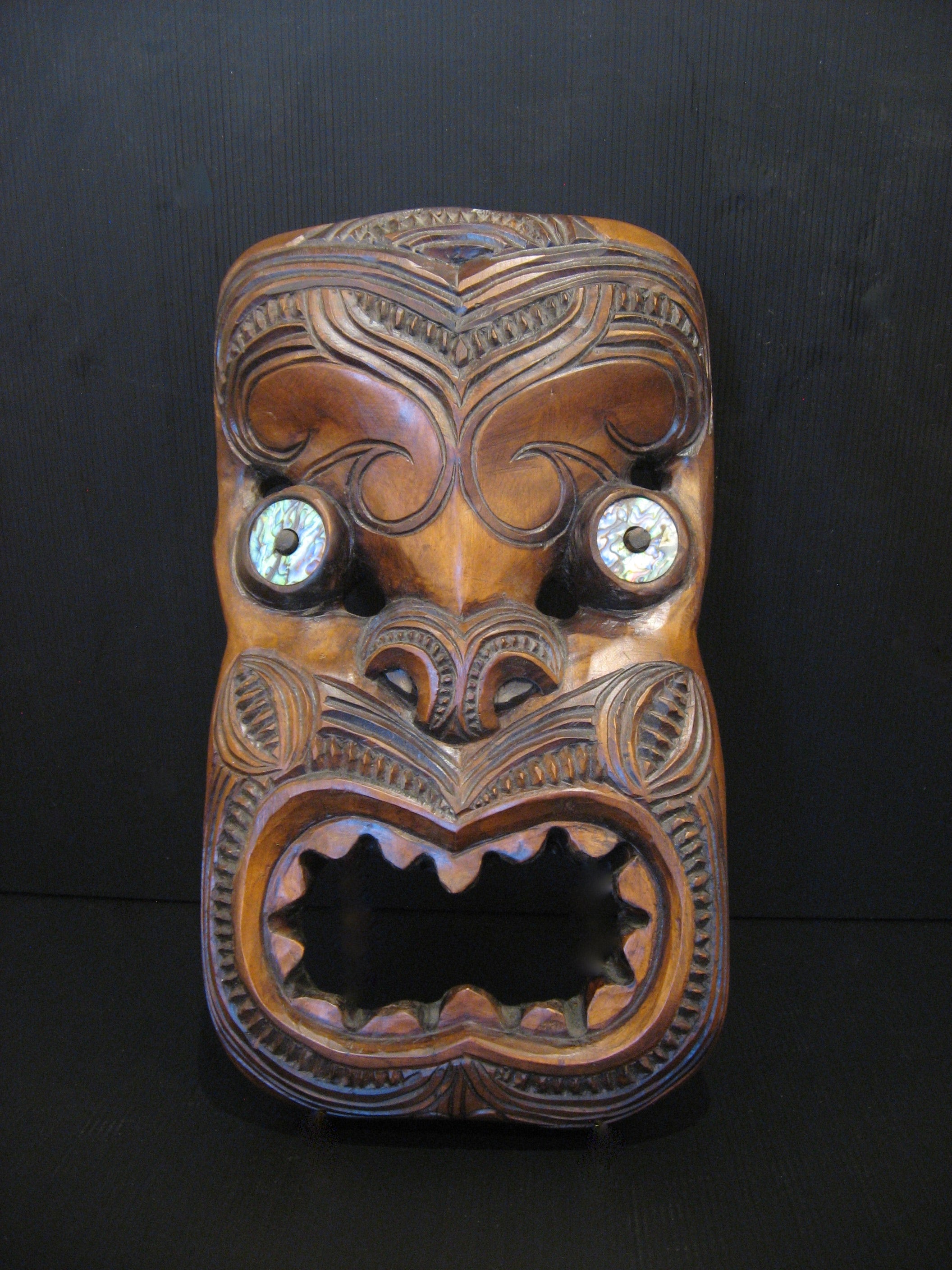 Maori Hand Carved Wood Mask from New Zealand – silverferngallery