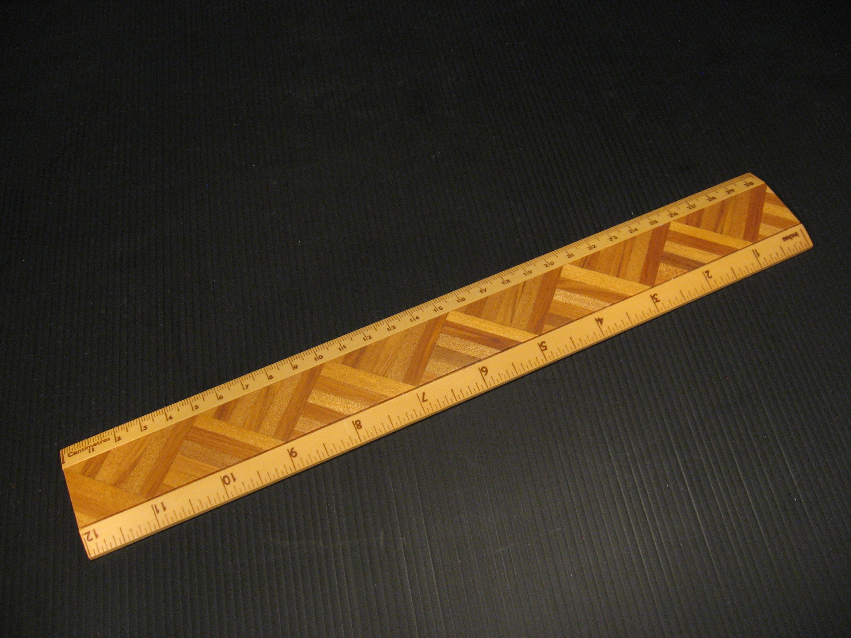 New Zealand Icon Wooden Ruler – silverferngallery